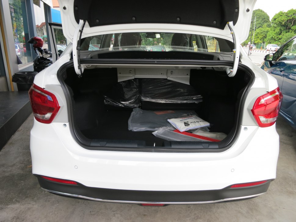 Proton Persona technical specifications and fuel economy
